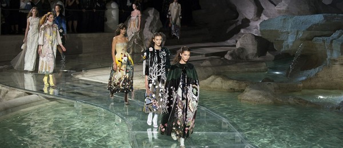 Assista ao desfile histórico em comemoração aos 90 anos da Fendi