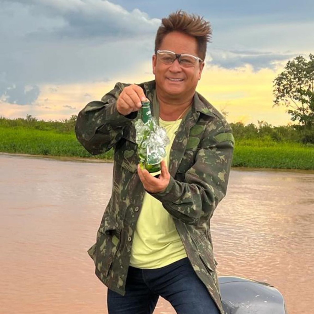 Leonardo vai à pesca e diz que está recuperado do tombo