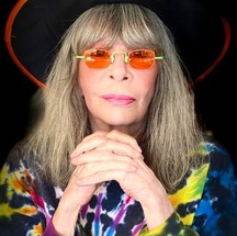 18 fotos que revisitam a carreira de Rita Lee, símbolo de irreverência ...