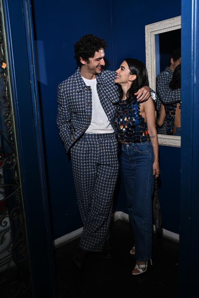 Manu Gavassi brilha em evento de grife em São Paulo e se abre: 'Sou ...