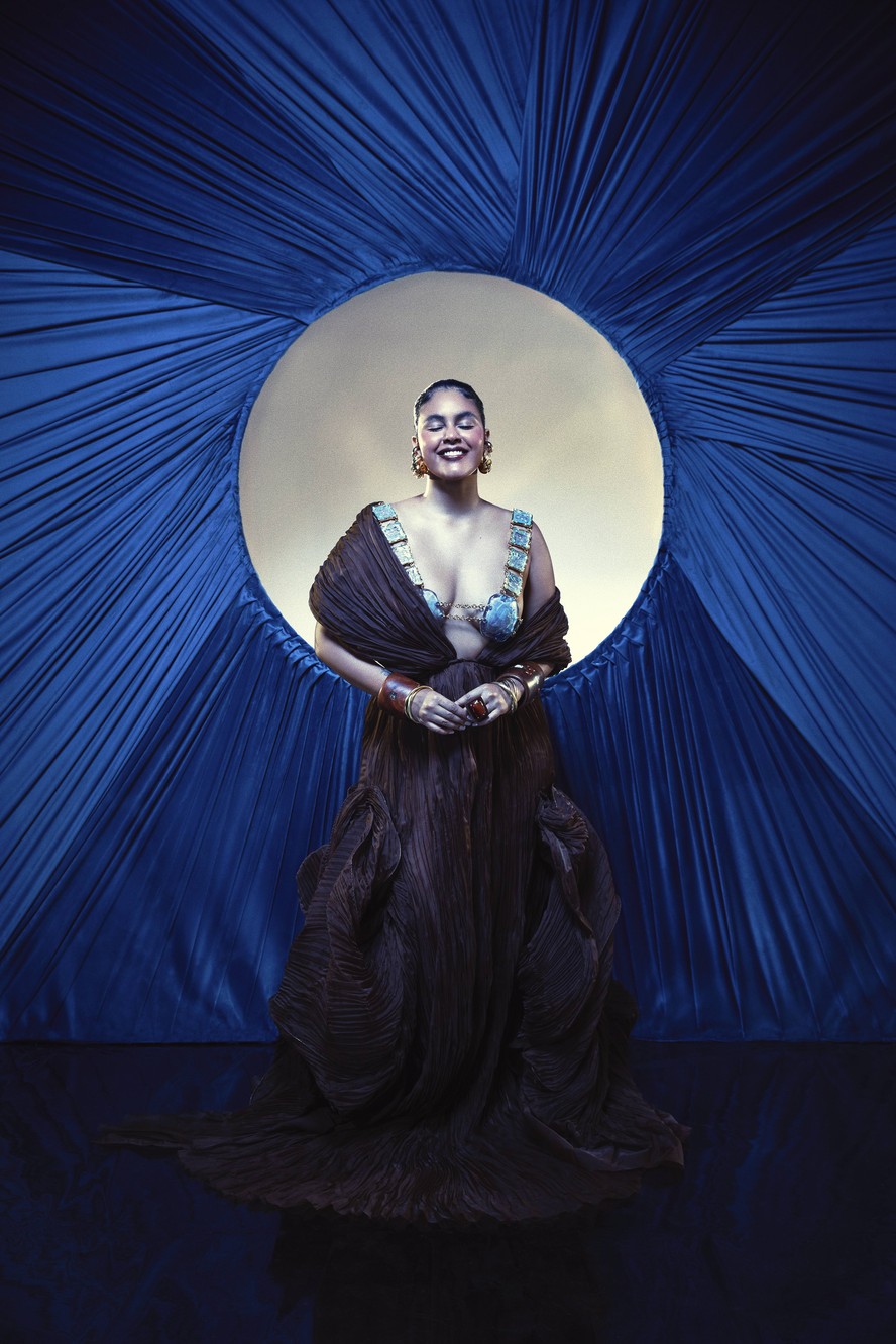 Rachel Reis traduz sua jornada de reconstrução e autenticidade em ...