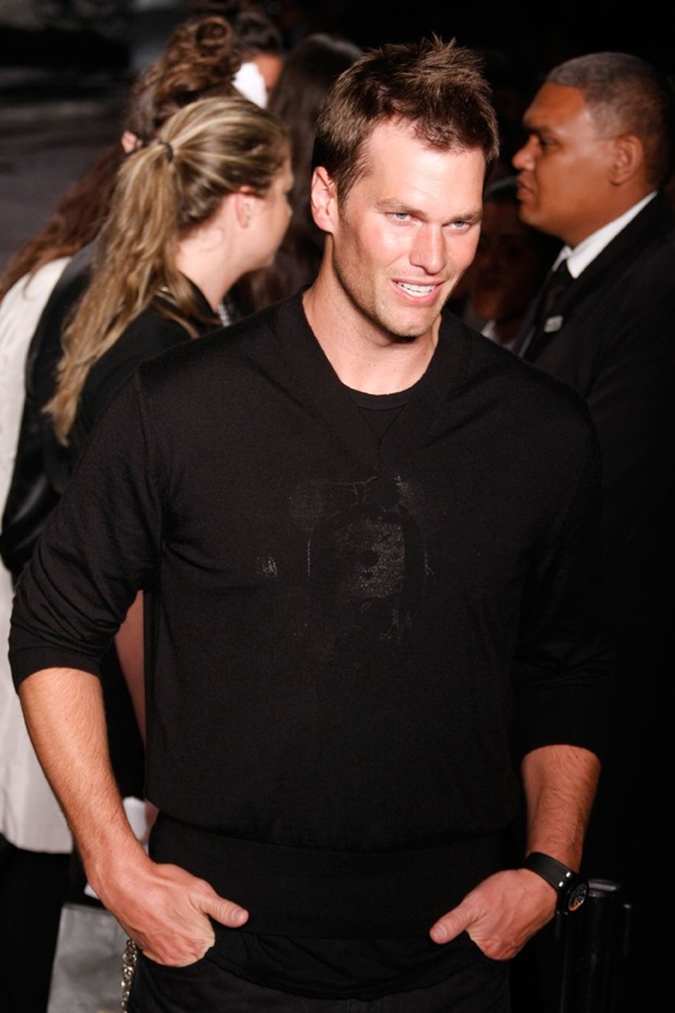 Ba-ban-do! A reação de Tom Brady ao ver Gisele Bündchen desfilar para a ...