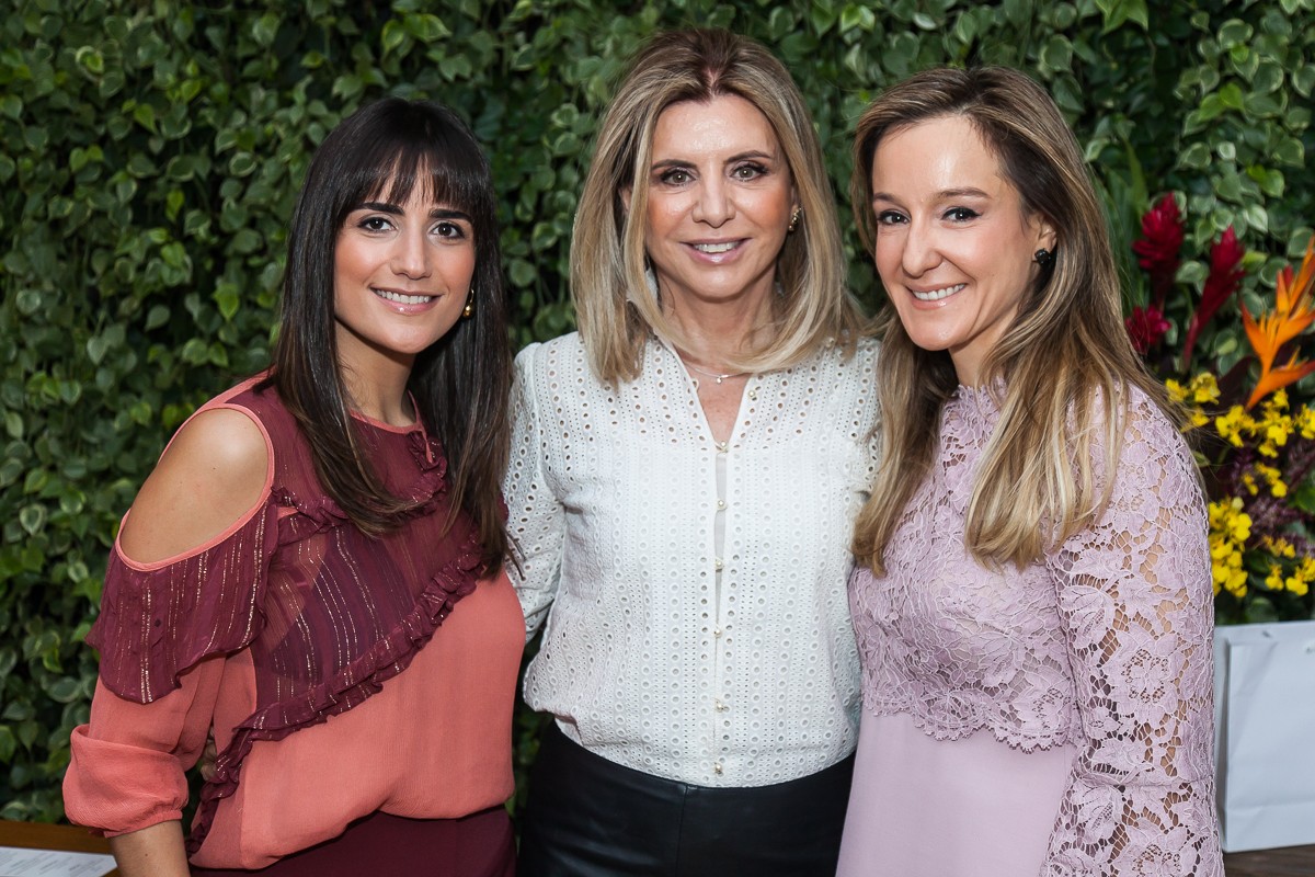 Beauty talk: pele matte e efeito rejuvenescedor nos lançamentos da ADCOS