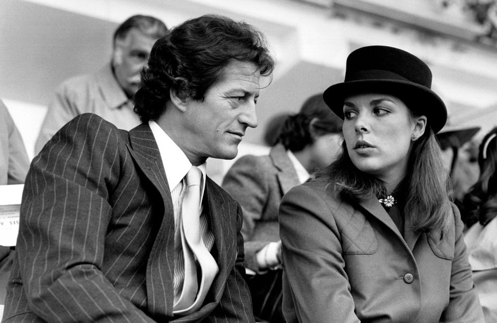Morre aos 85 anos Philippe Junot, primeiro marido da princesa Caroline ...