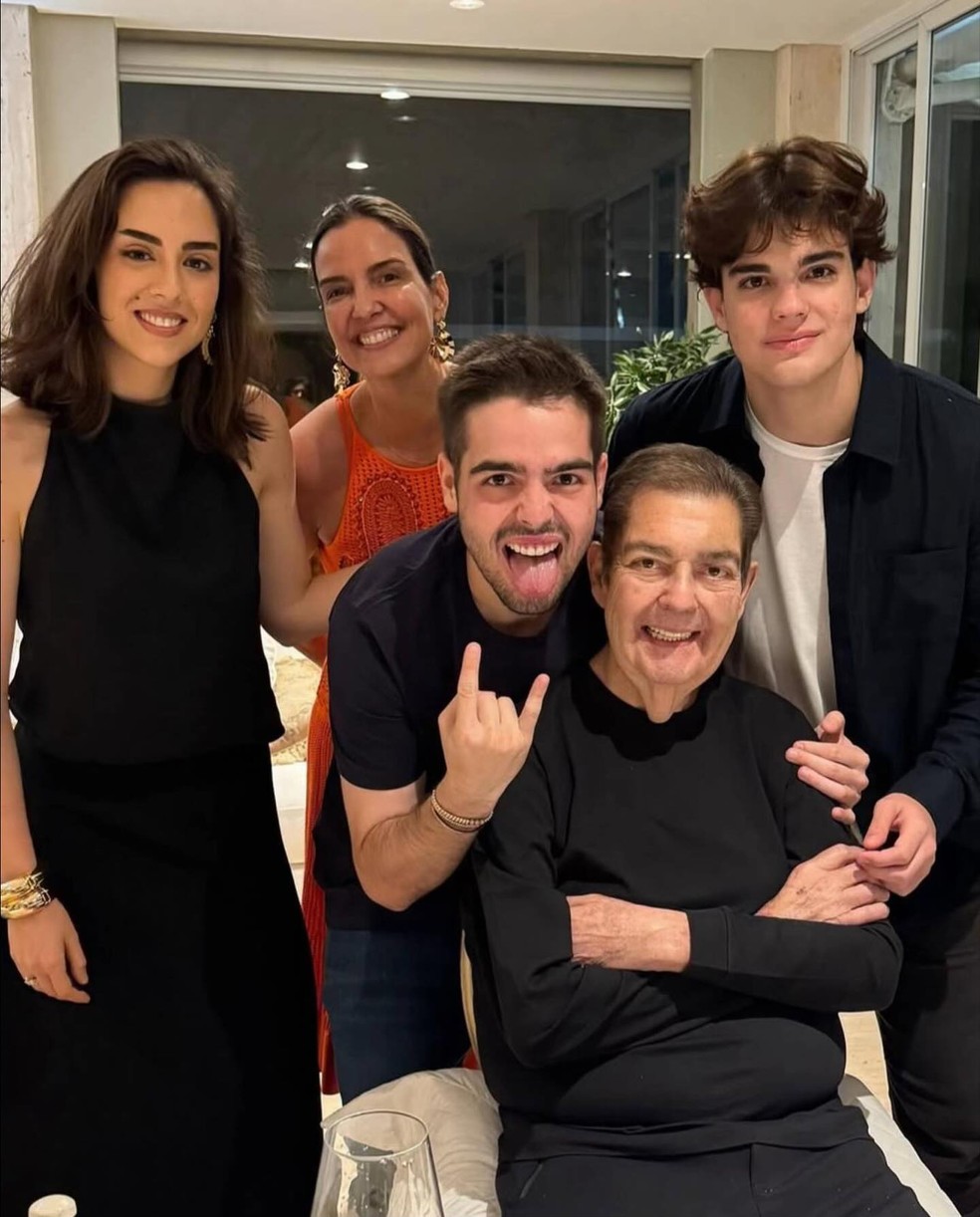 Filho do Faustão, Rodrigo Silva surpreende ao mostrar habilidade em ...