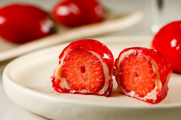 Onde encontrar o Morango do Amor em São Paulo (e justificar o hype)