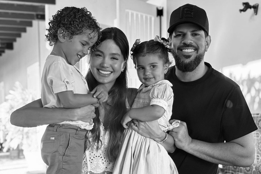 Biah Rodrigues celebra aniversário ao lado do marido, Sorocaba, e dos ...