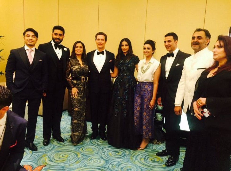 Camila Alves e Matthew McConaughey marca presença no Global Teacher Prize