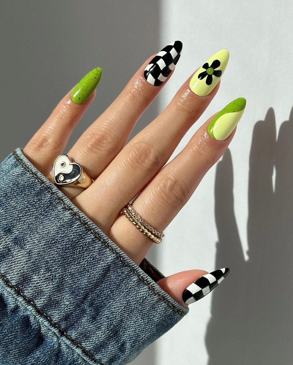 Verde brat: a cor do momento está conquistando também as nail arts ...