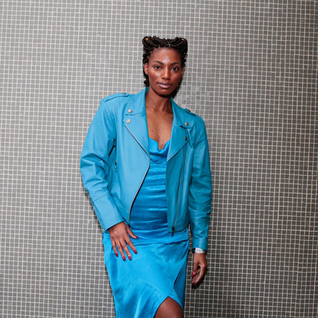 Tina Calamba desfila em mais um dia de SPFW N55