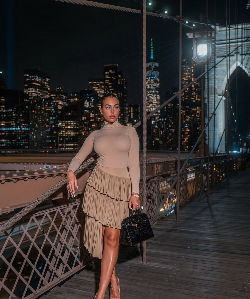 Georgina Rodríguez abre álbum de estadia em Nova York
