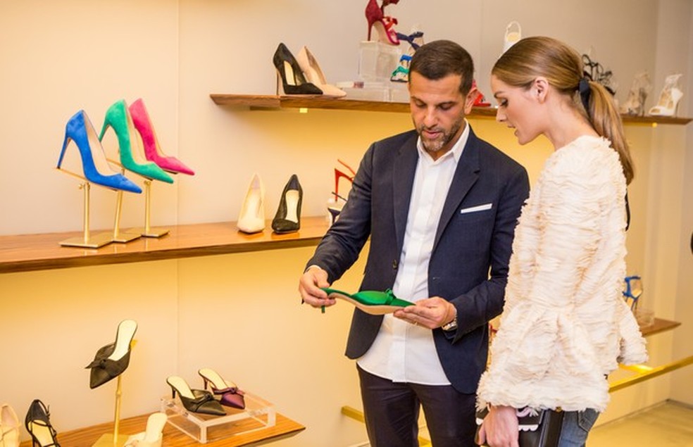 Alexandre Birman celebra abertura de novo showroom em Nova York