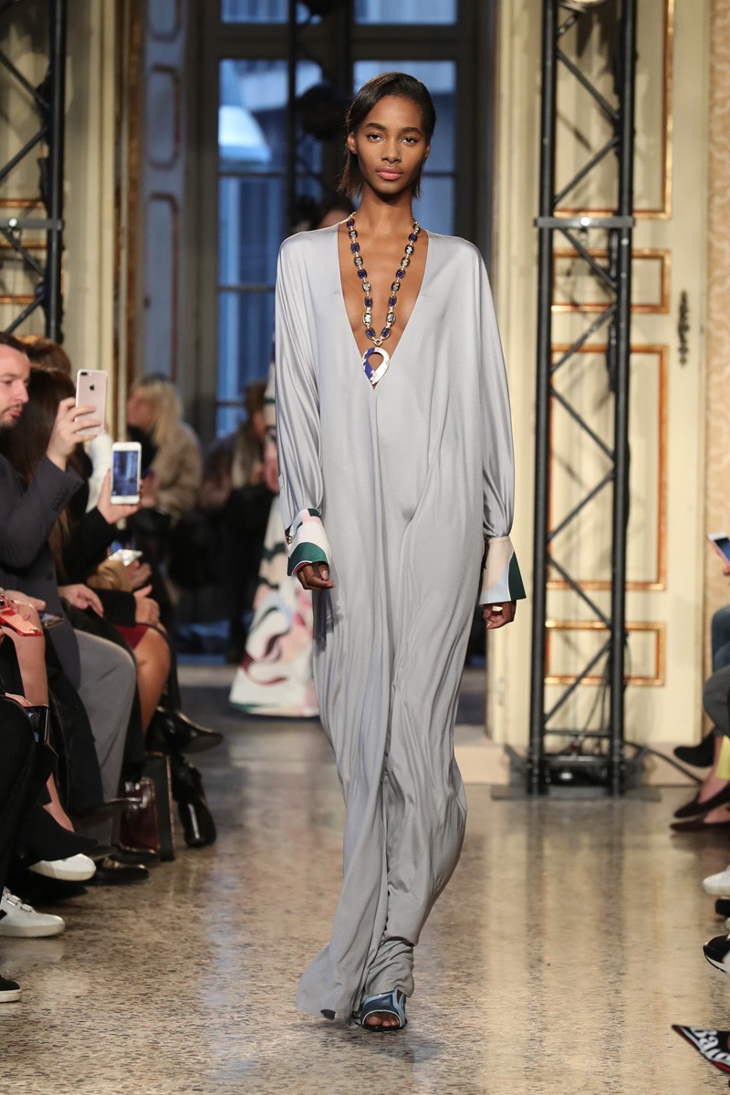 Emilio Pucci olha para suas raízes no inverno 2019
