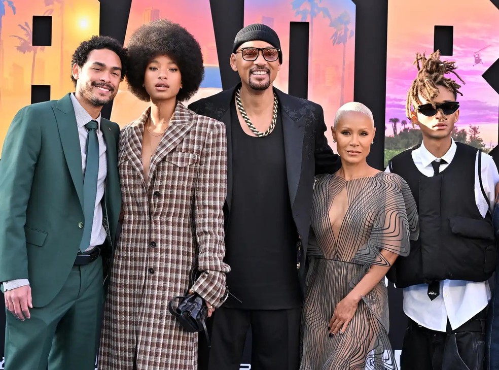 Will Smith reúne família em raro clique para celebrar os 33 anos do filho Trey