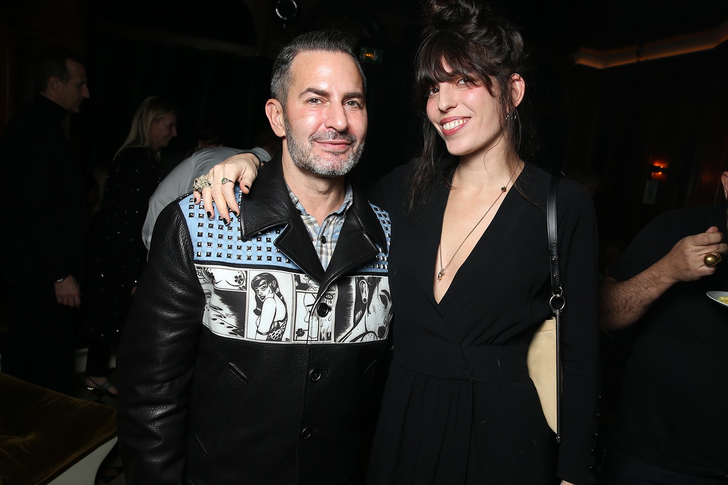 Miu Miu celebra desfile de inverno com after-party em Paris