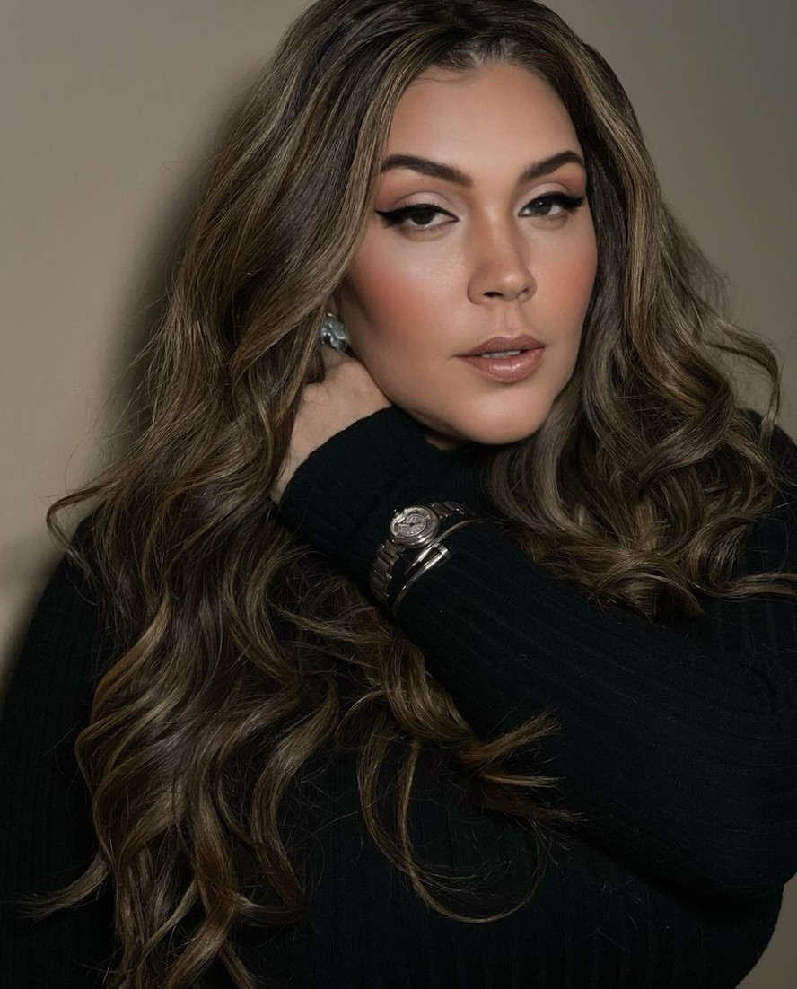 Simony revela que viveu relacionamento abusivo durante o câncer: 'Todo ...