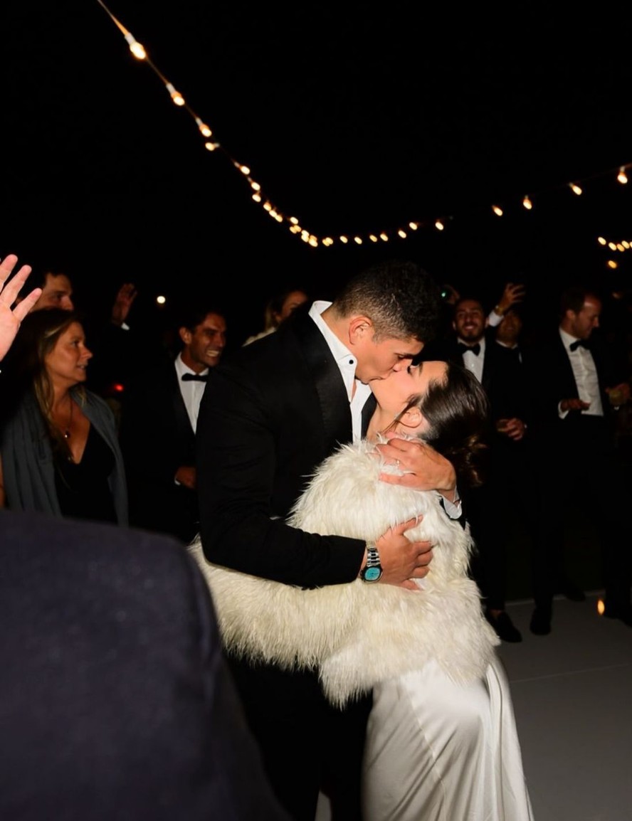 Franciny Ehlke exibe cliques inéditos do casamento com Tony Maleh