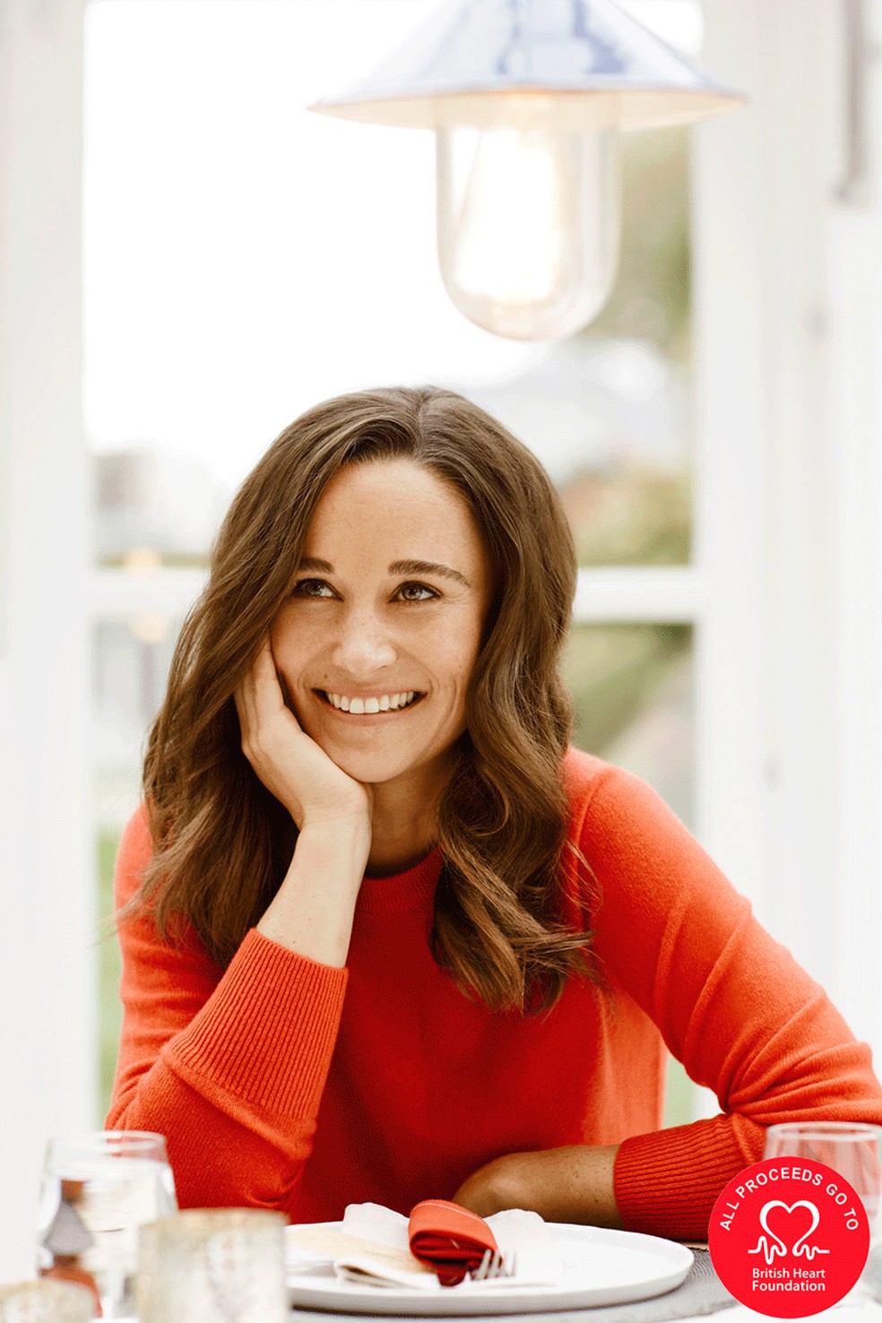 Pippa Middleton exibe novo corte de cabelo durante passeio de bike em ...