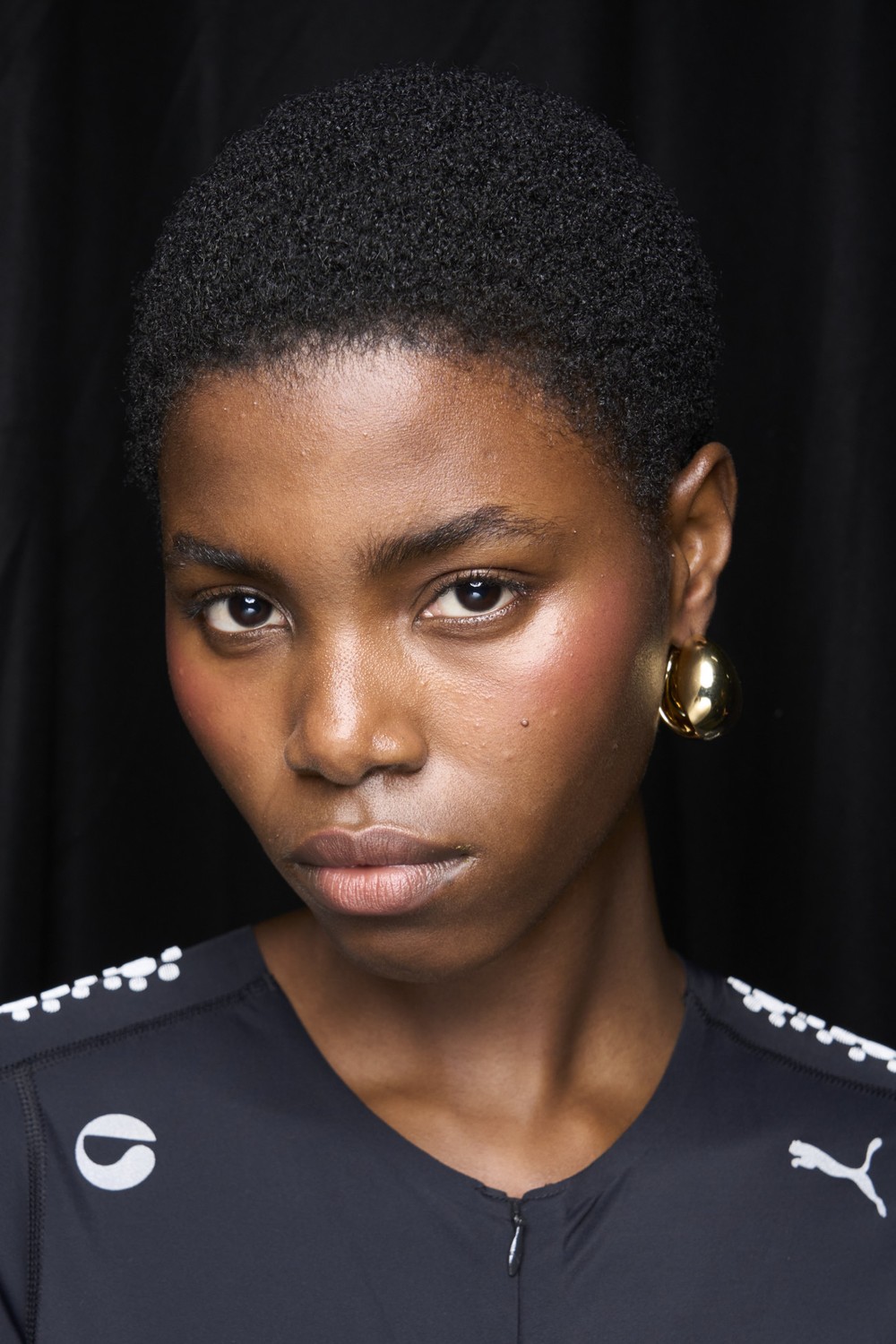 Tendência de beleza da temporada, aprenda como reproduzir a pele corada ...