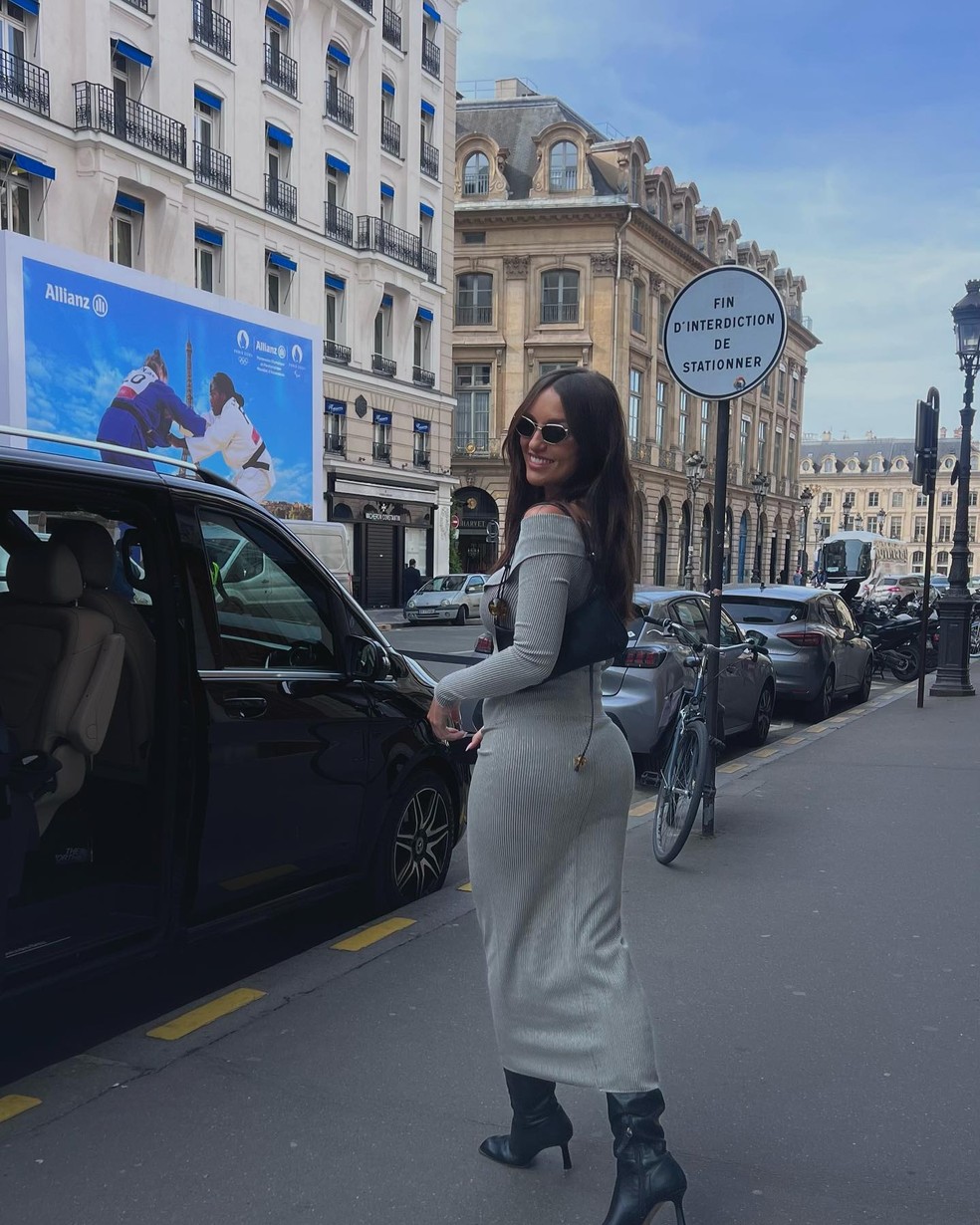 Rafa Kalimann abre álbum de fotos de passeio por Paris