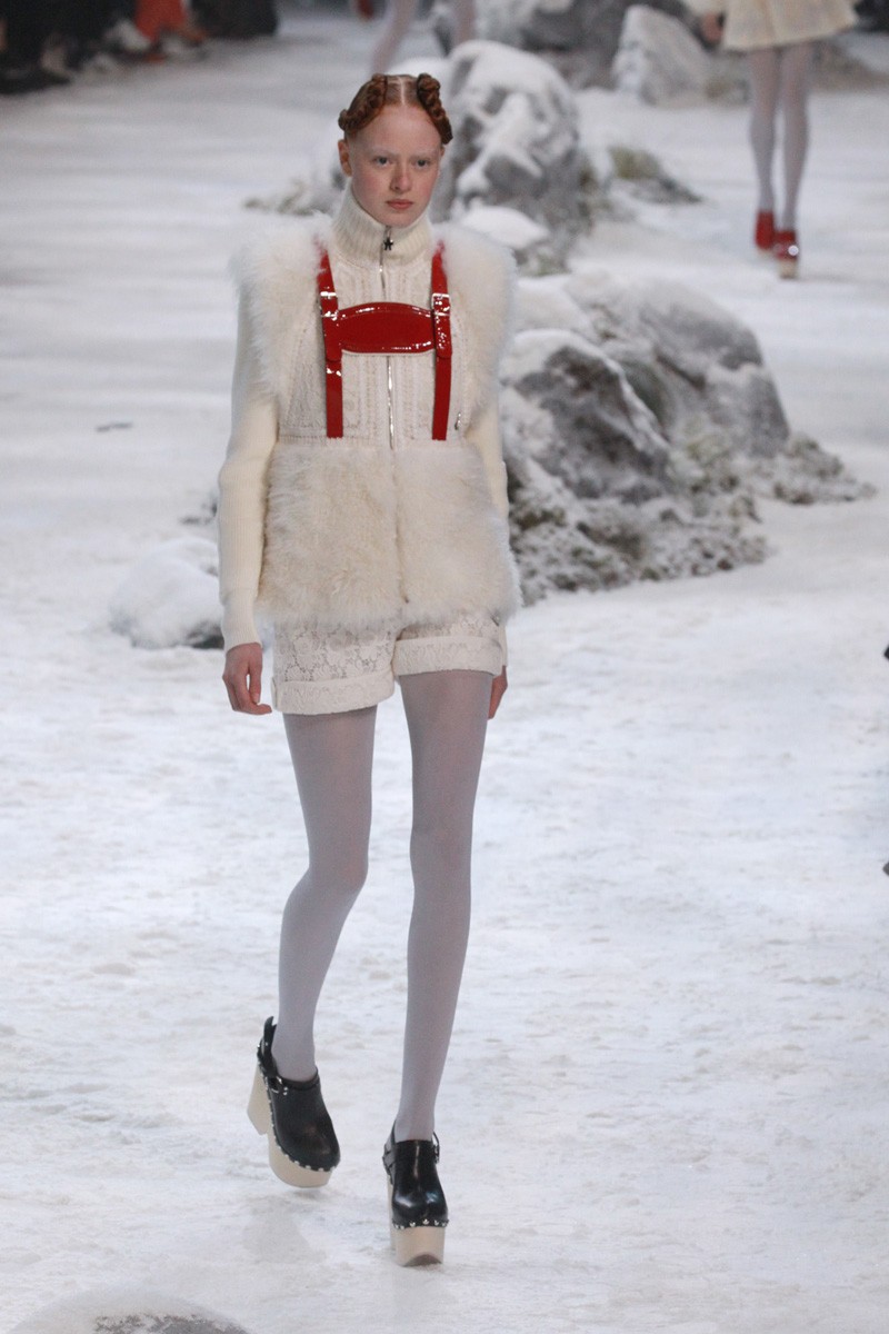 Moncler recria a paisagem da Suíça no inverno 2017