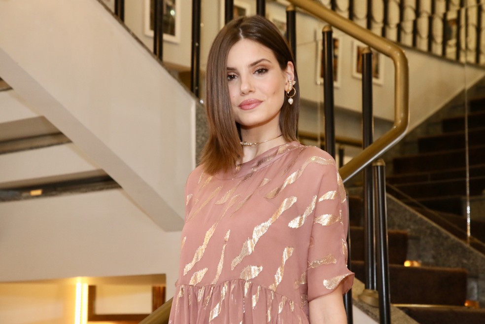 Camila Queiroz dá dicas para noivas de plantão: “O vestido não pode te ...