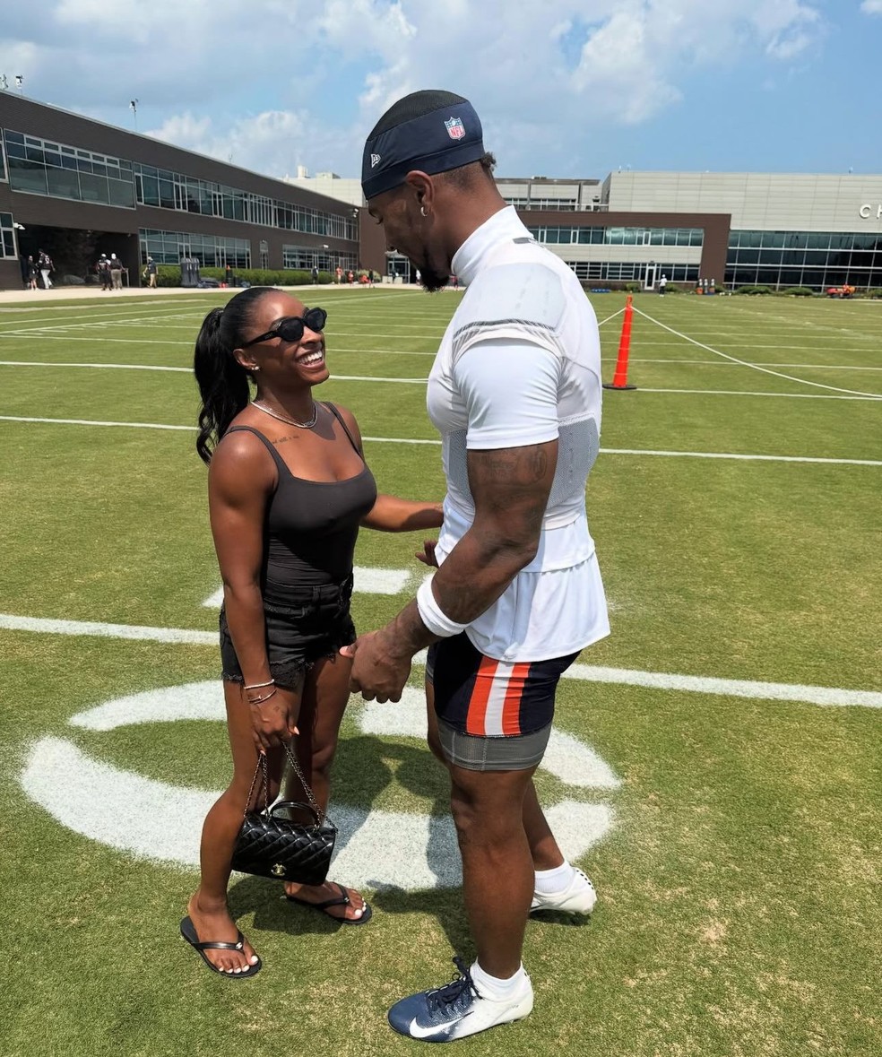 Simone Biles celebra seu amor por Jonathan Owens com um detalhe ...