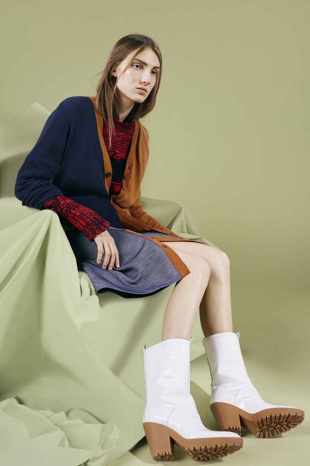 Maison Margiela mistura candy colors e camurça em resort 2017