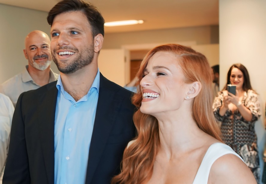 Jade Barbosa se casa com o administrador Leandro Fontanesi em cerimônia íntima