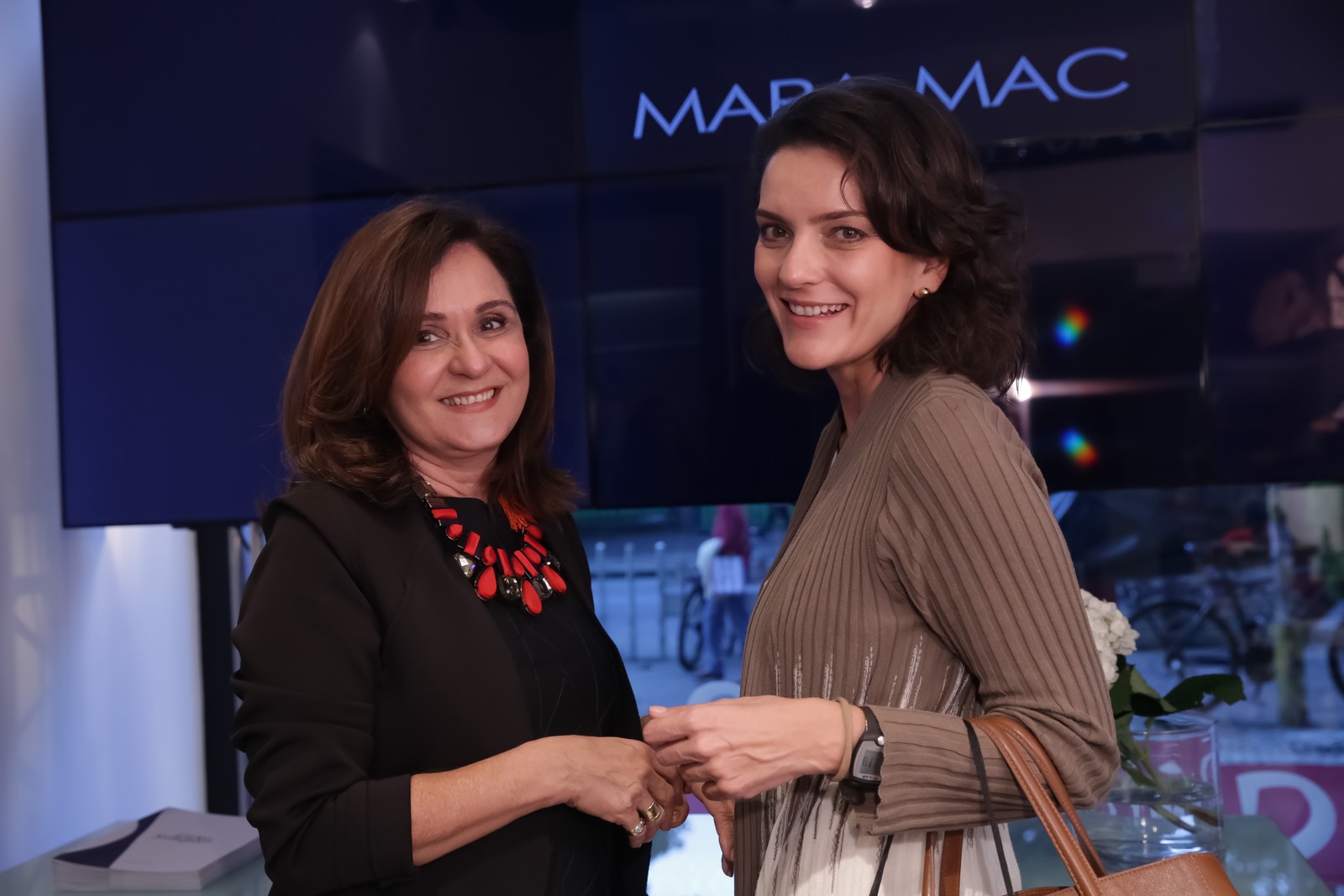 Mara Mac comemora o lançamento do seu “Manifesto do Luxo Simples'