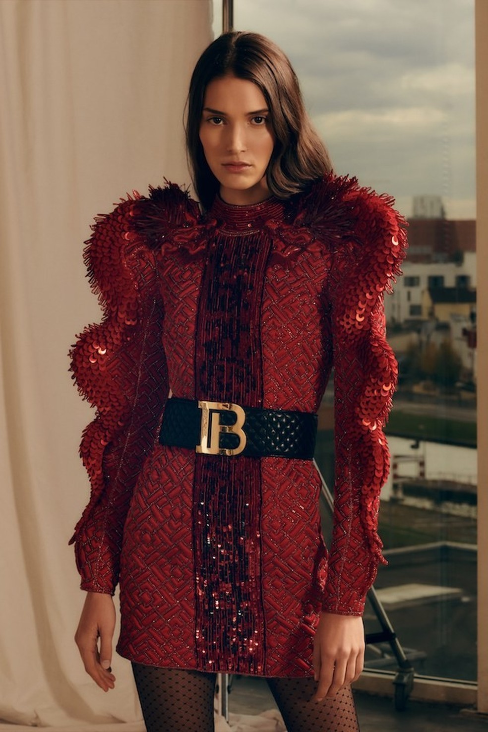 Logomania: Balmain lança nova logo em seu pre-fall