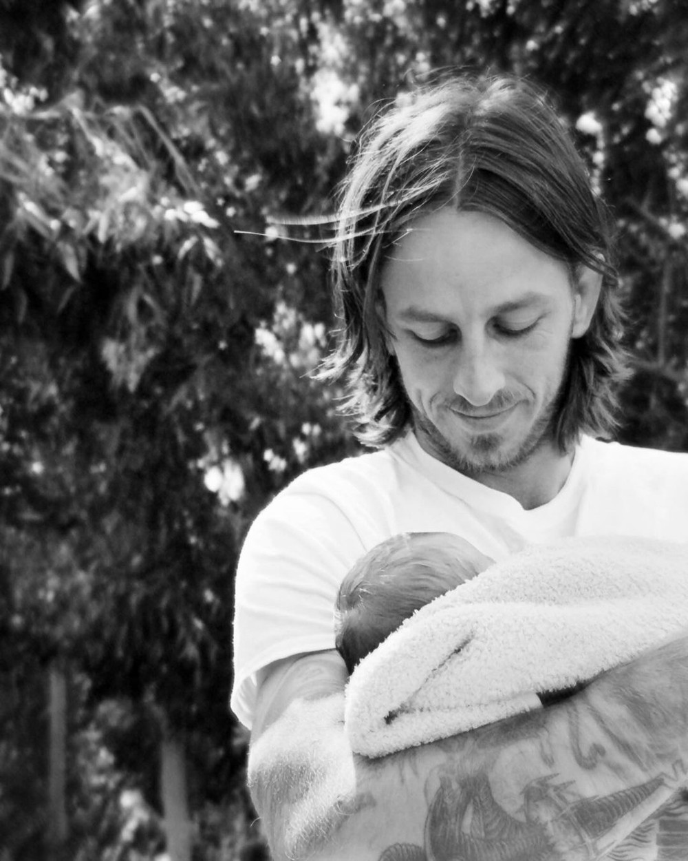 Filha de Kurt Cobain, Frances dá à luz primeiro filho: 'Mais lindo do ...