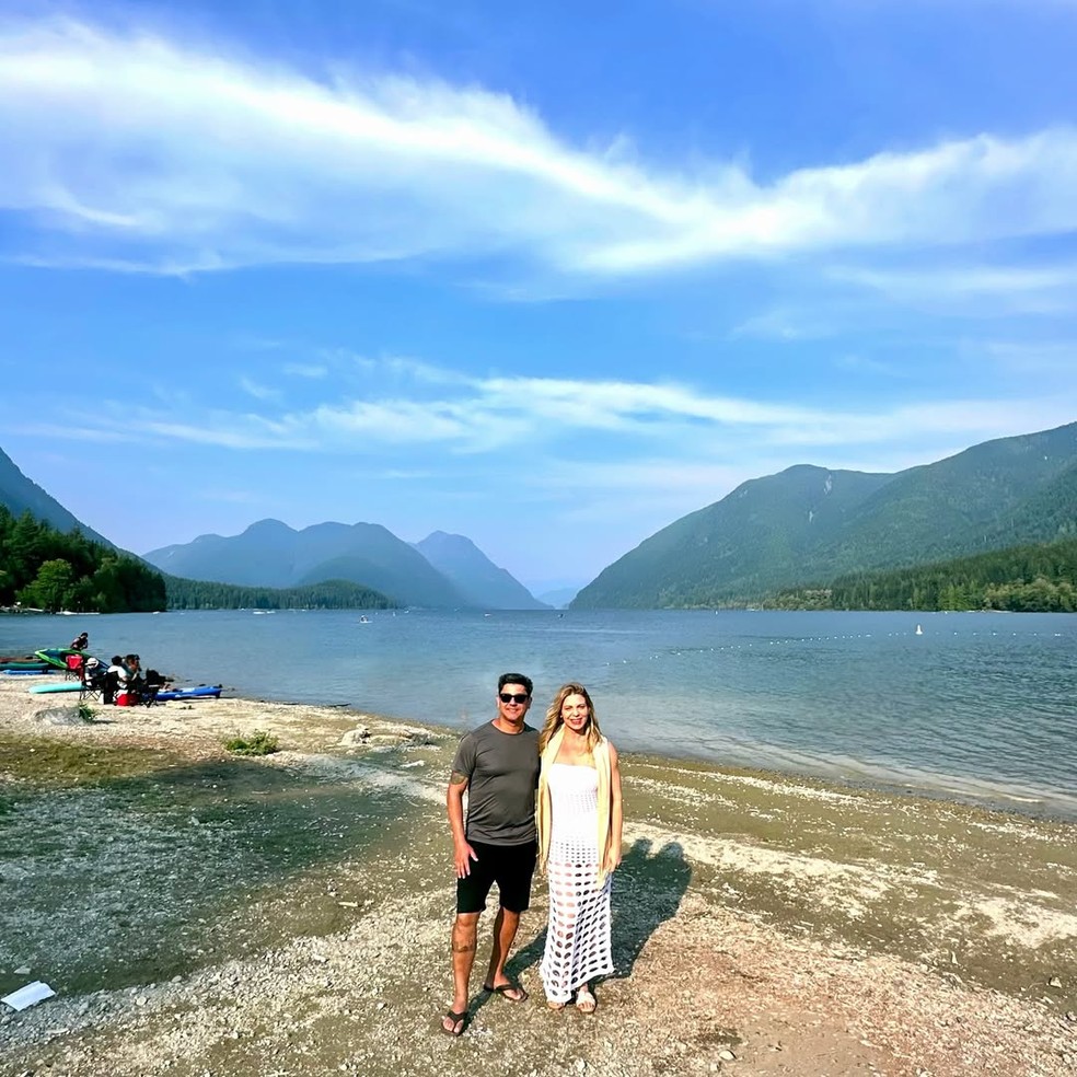 Sheila Mello é surpreendida por urso em viagem ao Canadá