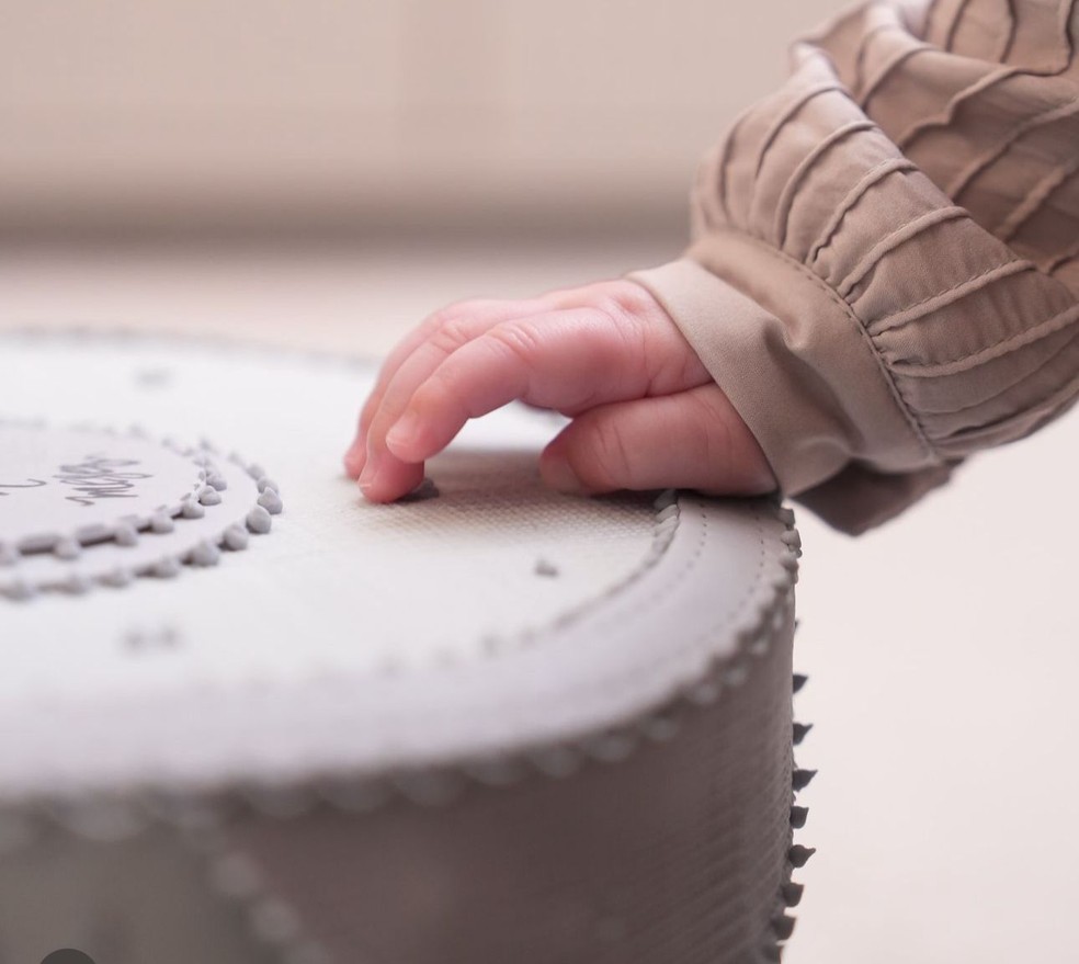 Carol Celico celebra quatro meses do filho, Rafael