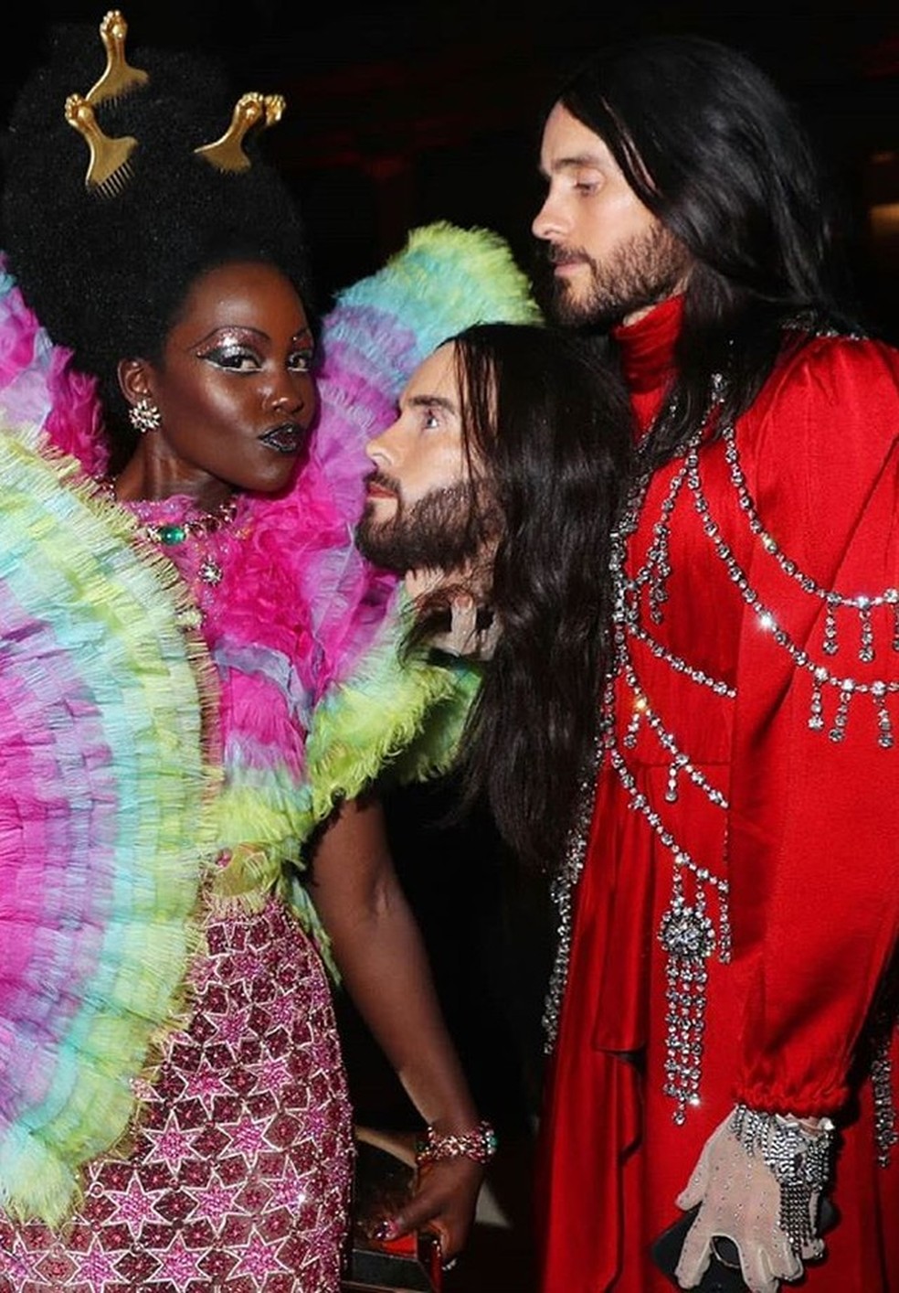 Adriane Galisteu brinca em montagem com look de Jared Leto no Met 2019