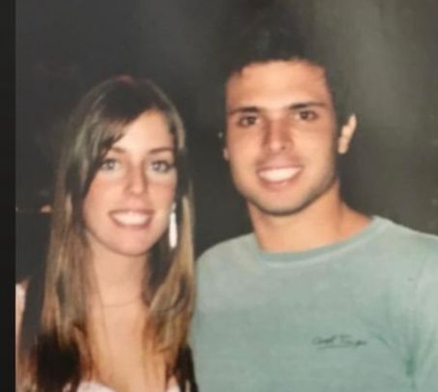 Fabiana Justus relembra início de namoro com marido