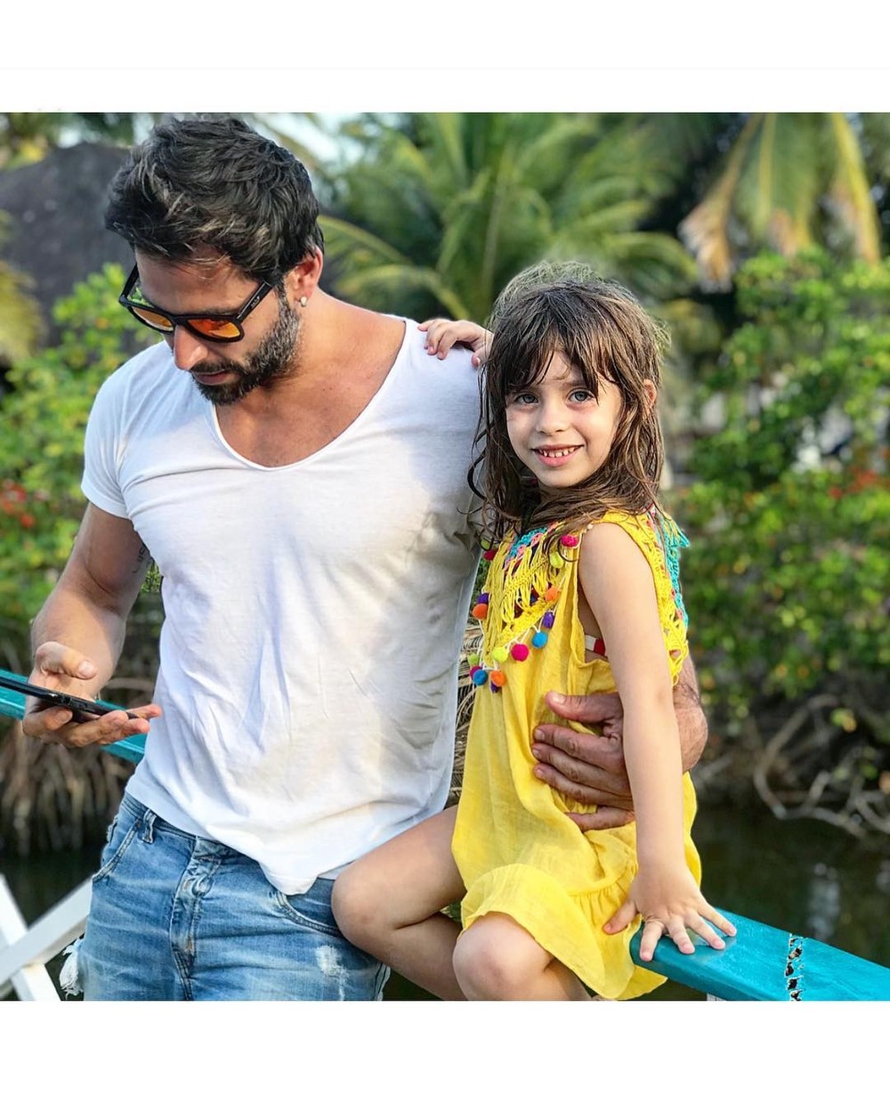Henri Castelli posa com a filha: 'Somos só amor'