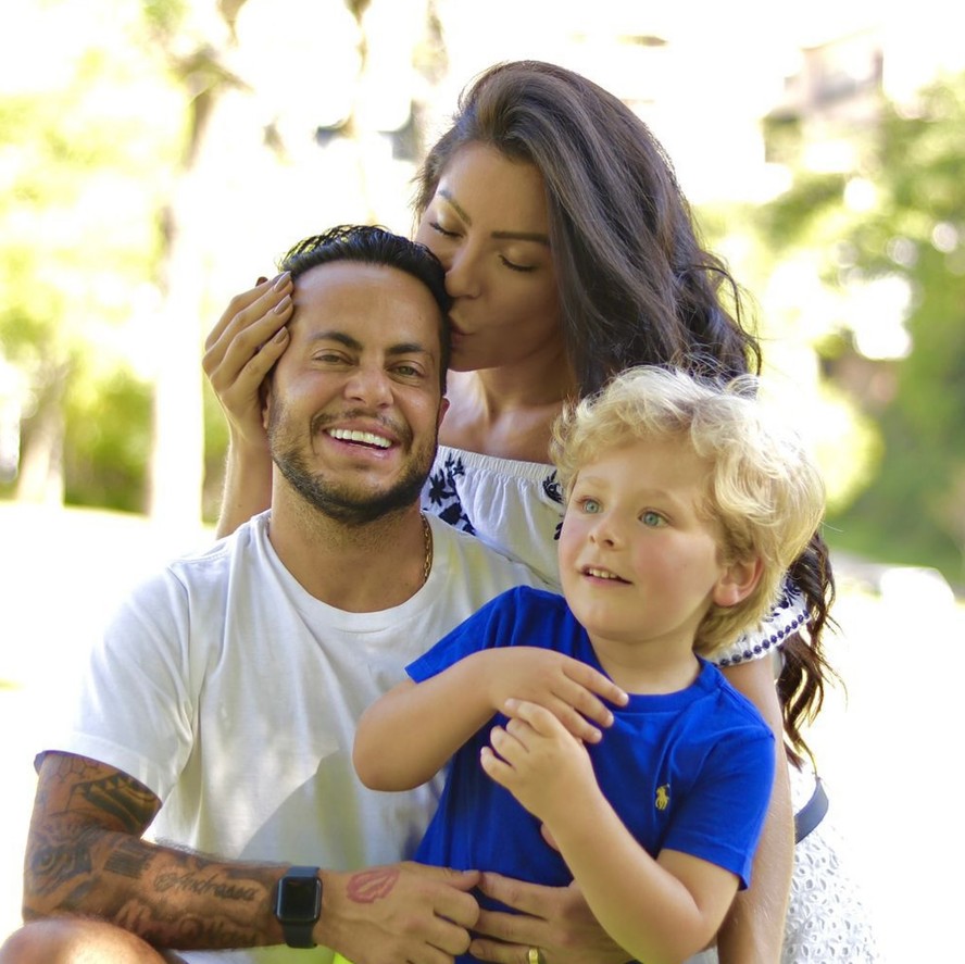 Thammy Miranda e Andressa Ferreira anunciam gravidez do segundo filho
