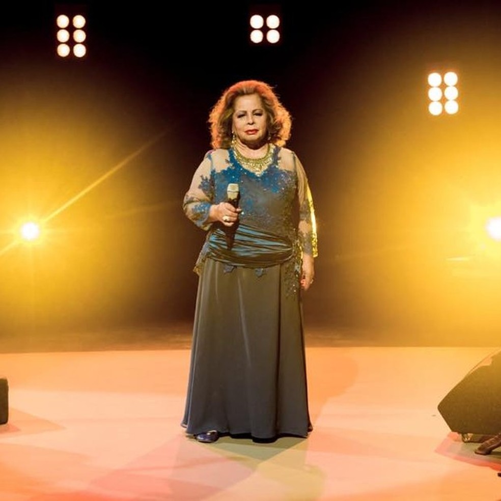 Cantora Ângela Maria morre aos 89 anos