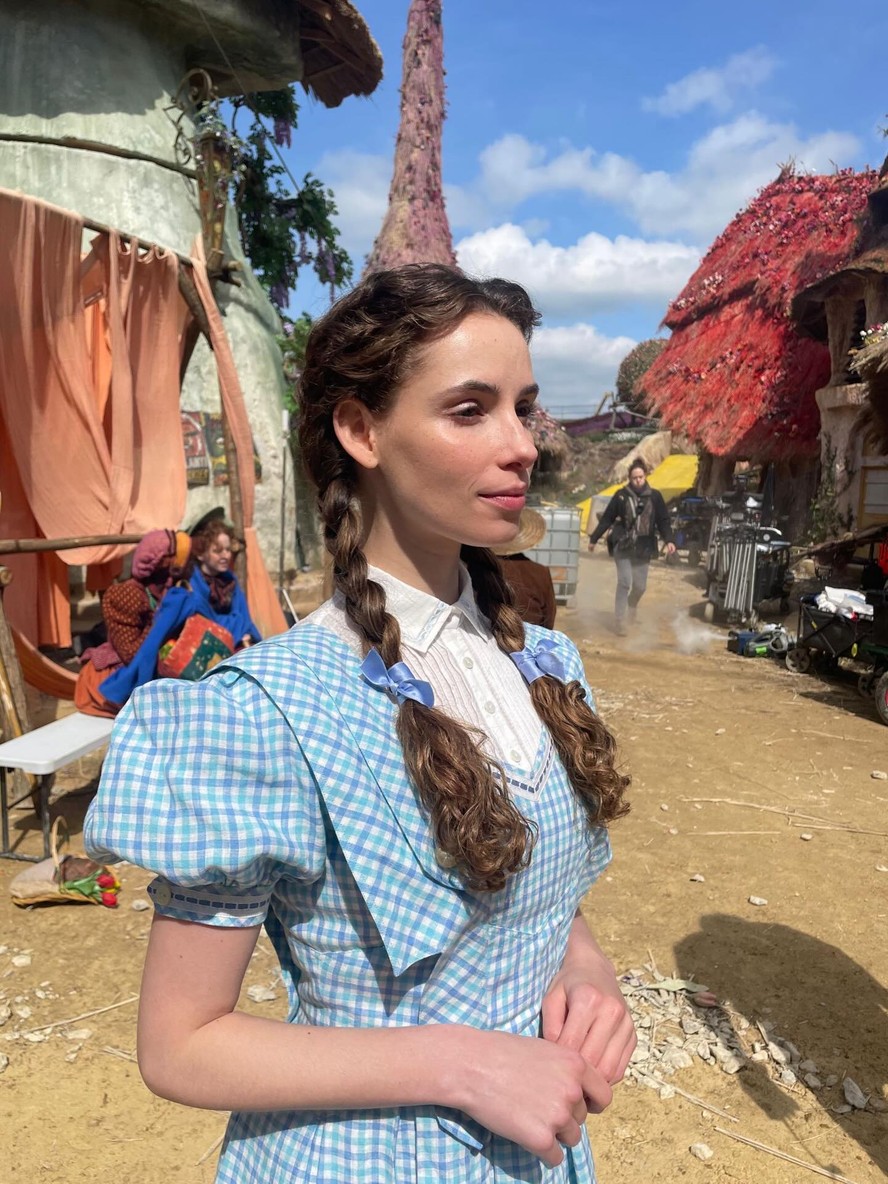 Quem interpreta Dorothy em 'Wicked: Parte 2?' Conheça Bethany Weaver