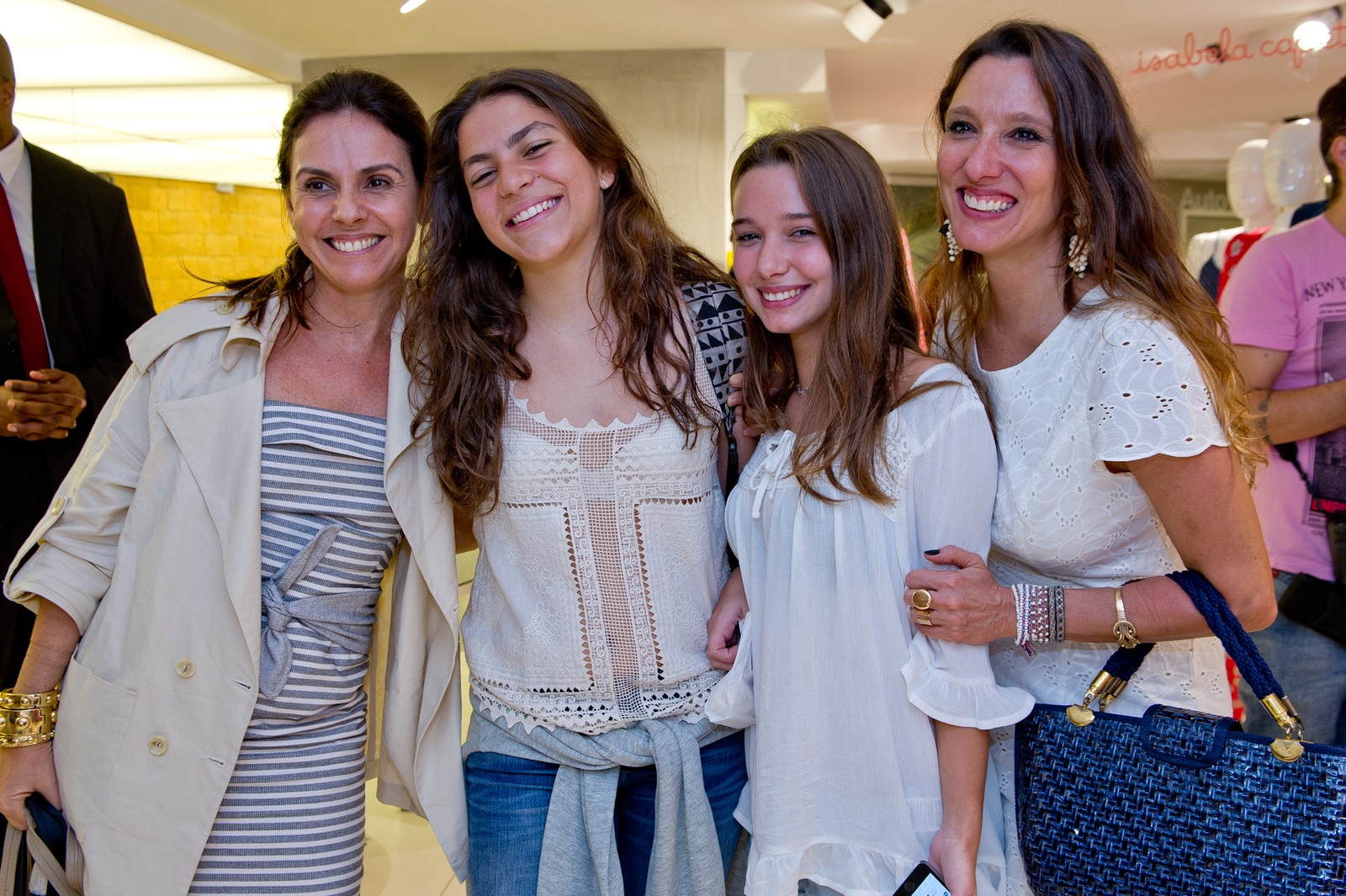 Isabela Capeto lança sua special collection na C&A do Leblon