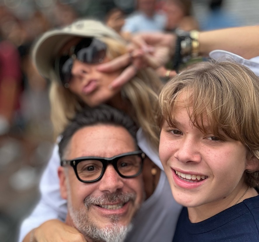 Adriane Galisteu abre álbum de fotos de viagem ao Japão