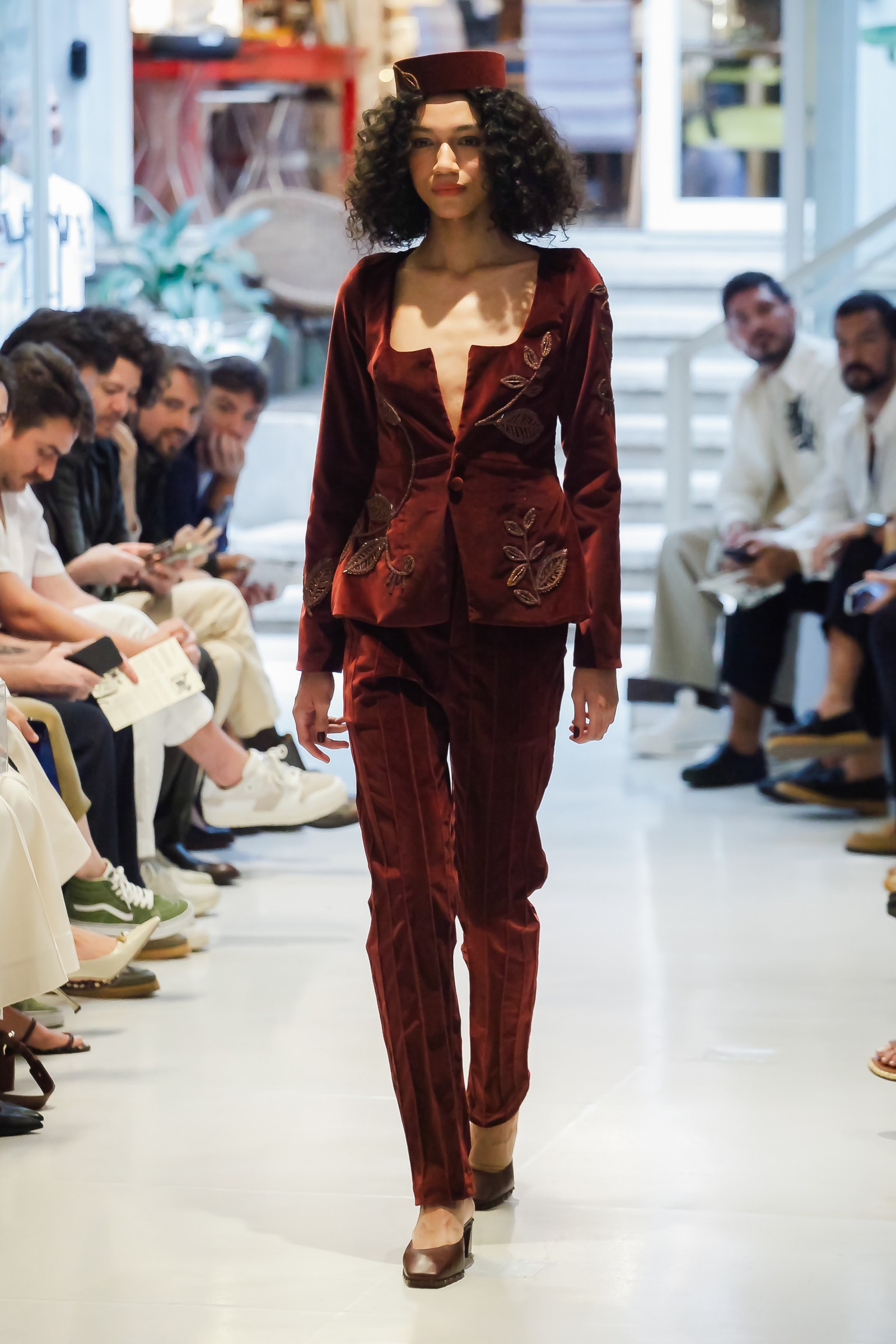 Handred | SPFW N59
