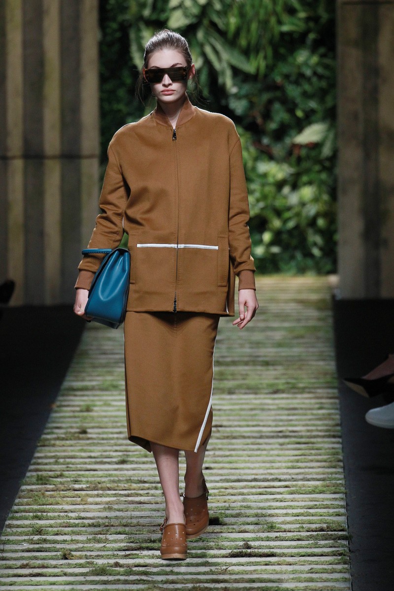 Max Mara apresenta verão tropical com inspiração em Lina Bo Bardi