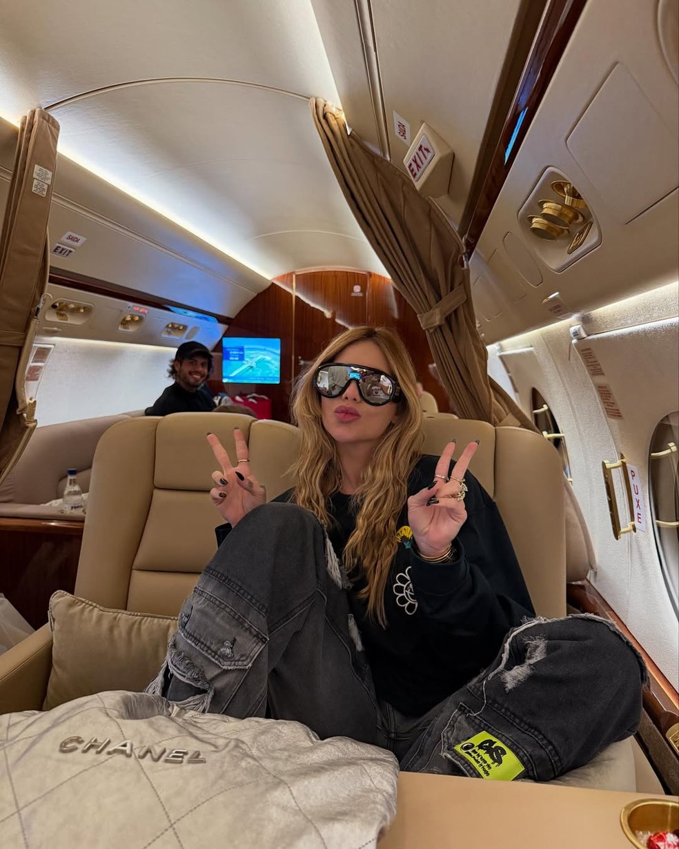 Virginia abre álbum de fotos de viagem por Bahamas