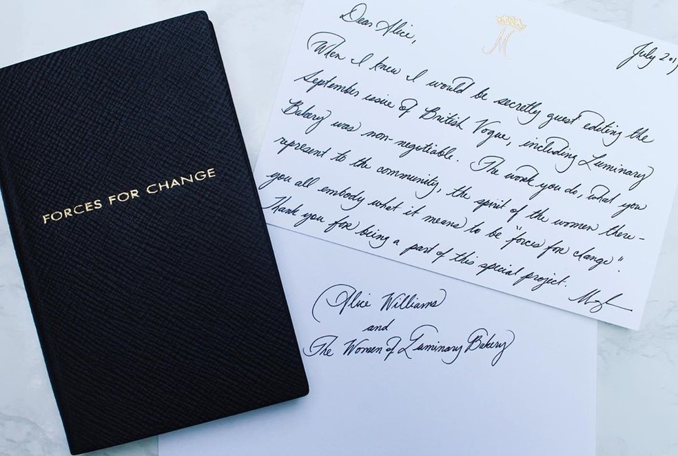 Sim, até a caligrafia de Meghan Markle é perfeita!