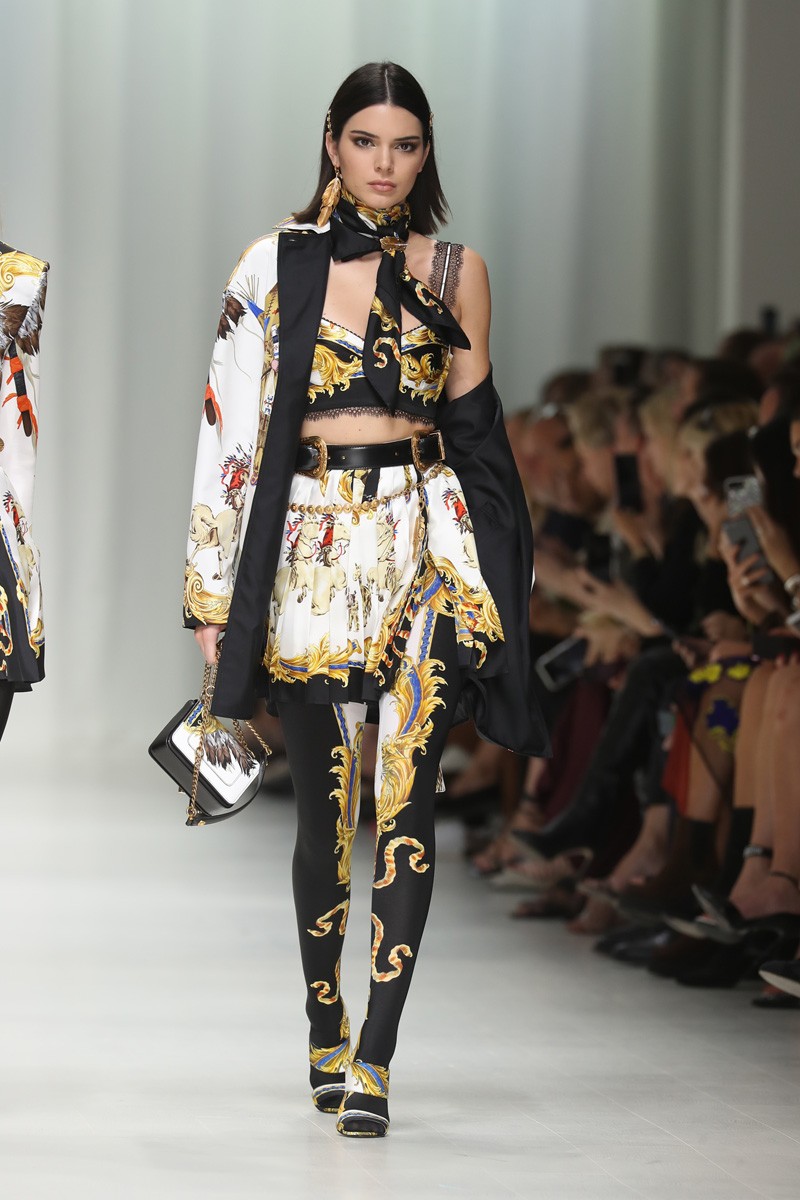 Tribute Collection: edição Limitada de camisetas Versace chega ao Brasil