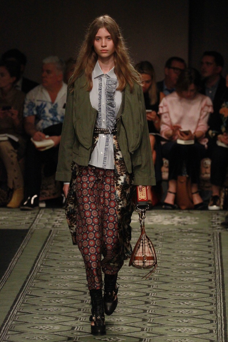 Burberry estreia no formato “see now, buy now”