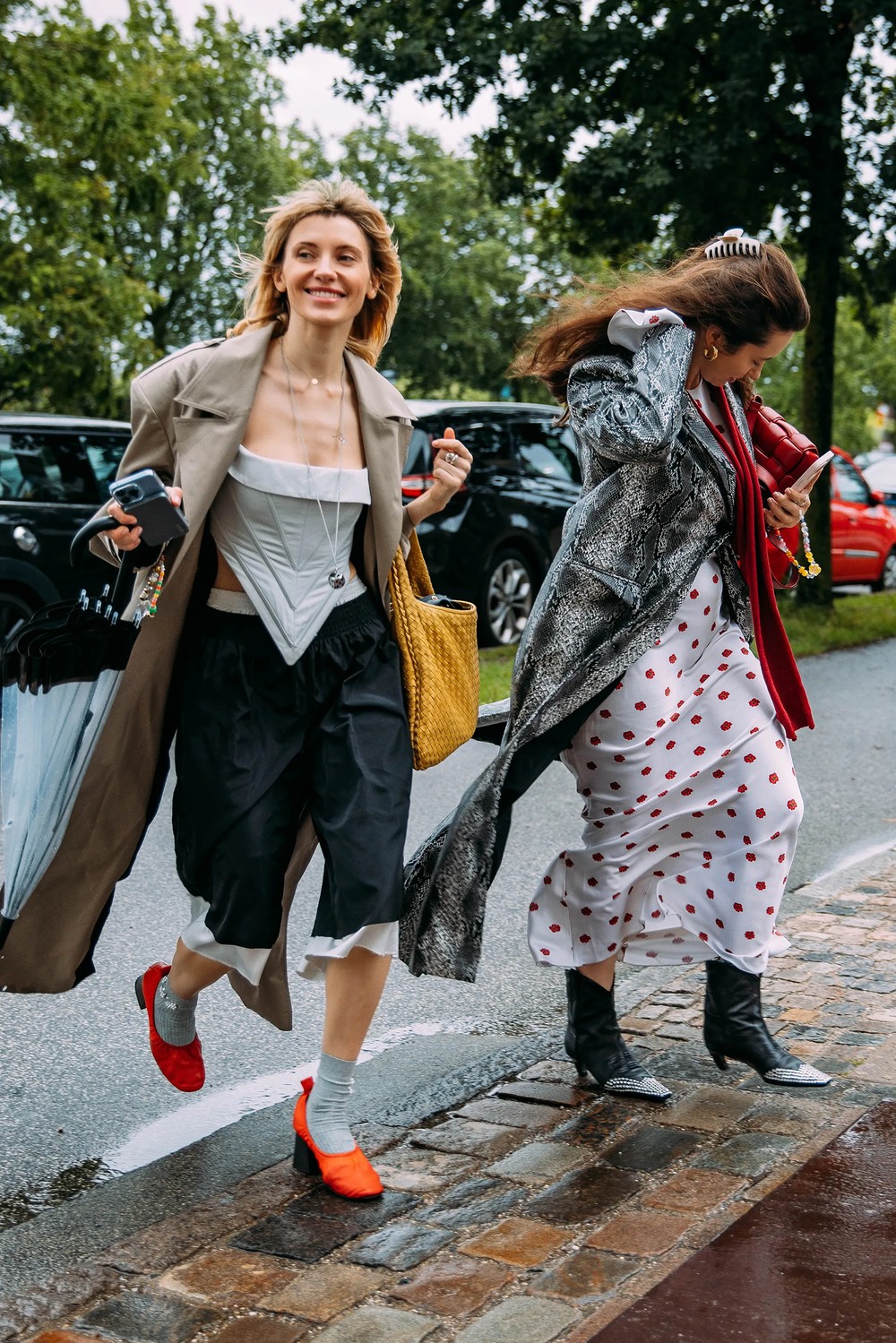 Confira o melhor do street style da semana de moda de verão 2024 de ...
