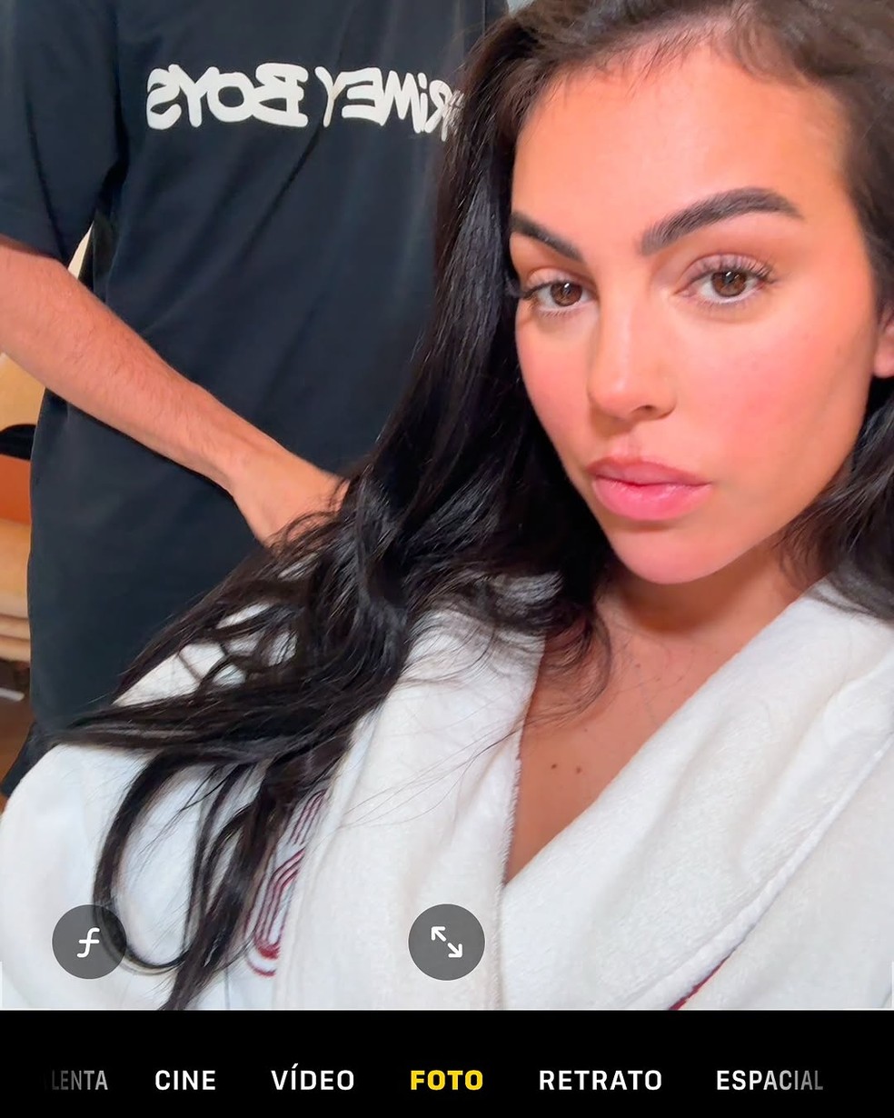 Georgina Rodríguez abre álbum de fotos do Met e mostra Diana como ...